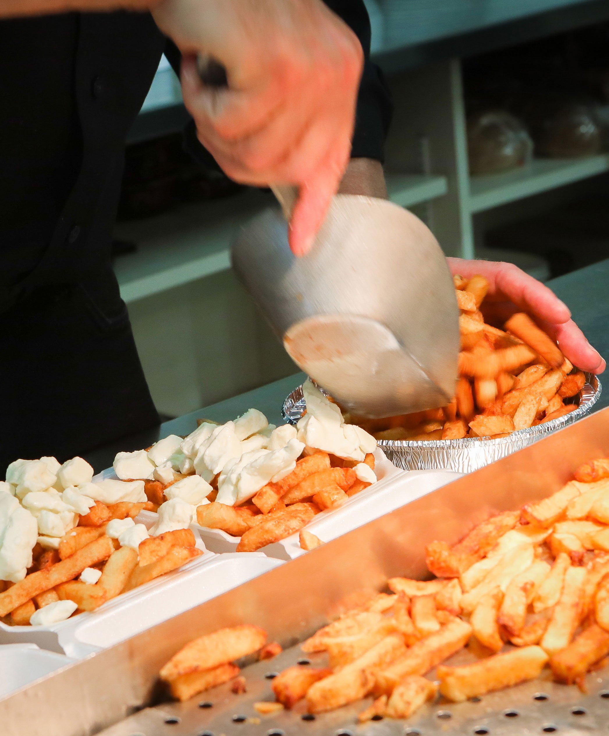 Restaurant Chez Henri | Livraison, comptoir ou salle à manger à Joliette